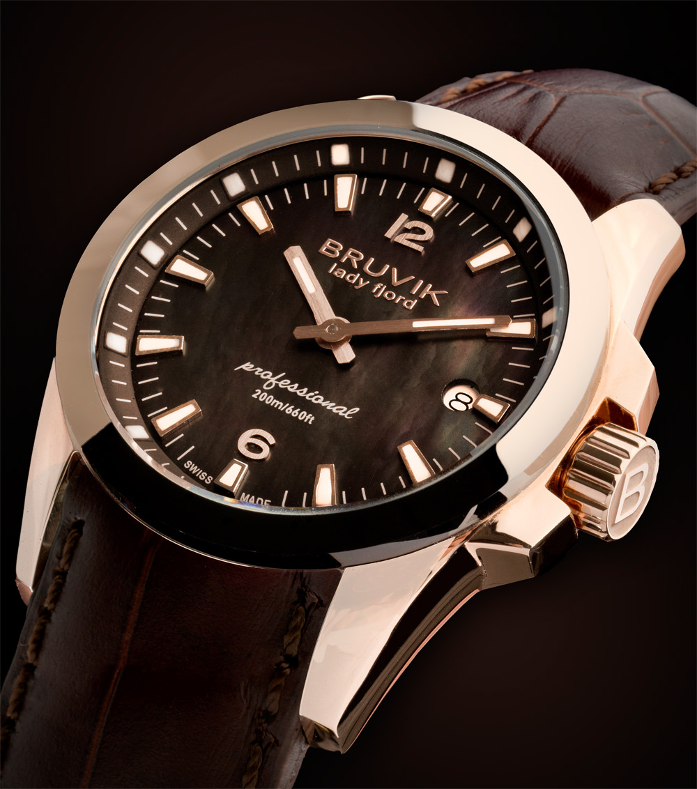 BRUVIK: Water resistant on the outside, with water on the (...)