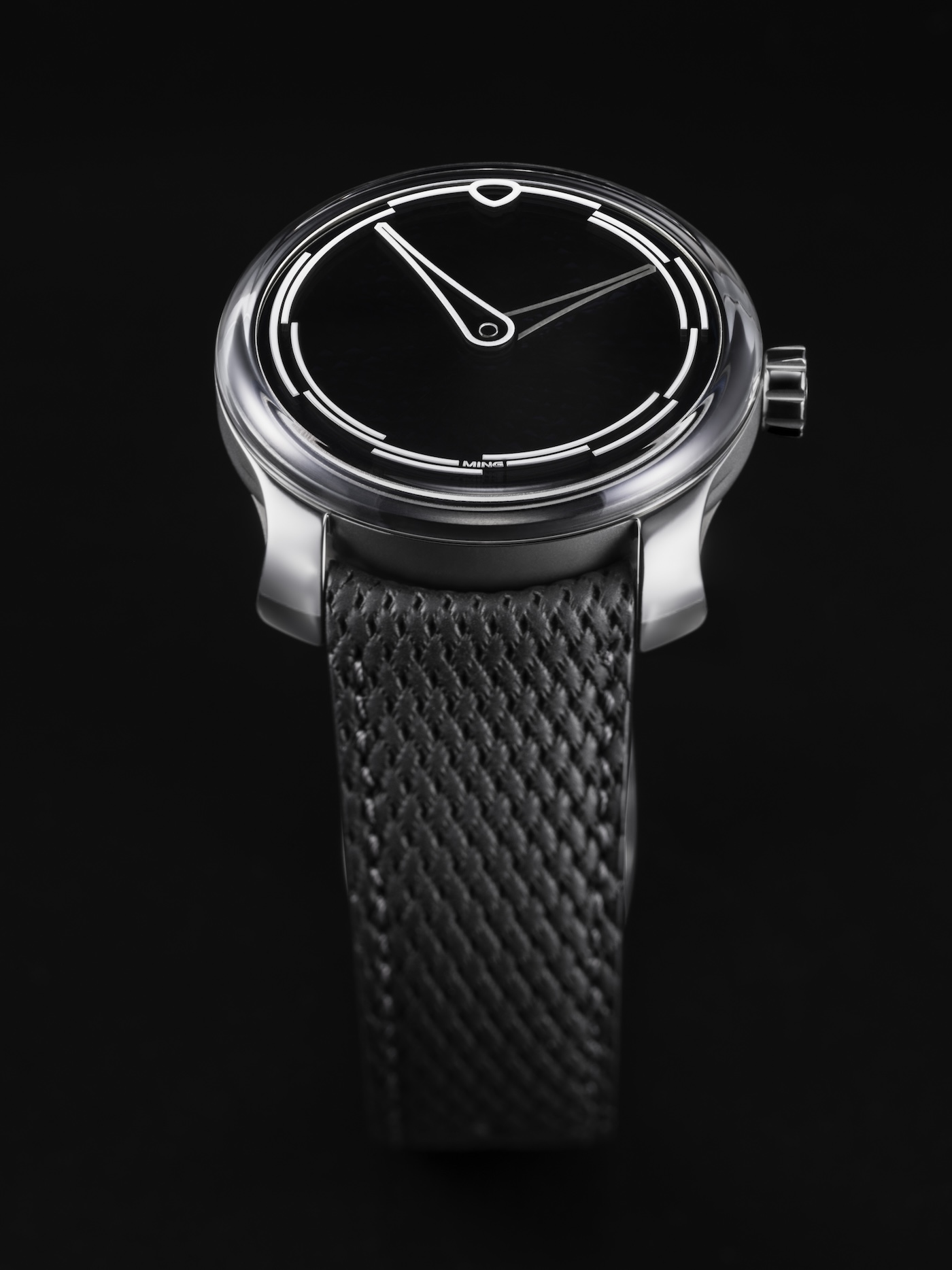 Ming unveils the 29.06 Peep Show